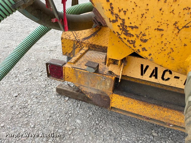 2006 Vac-Tron vacuum excavator in Warrensburg, MO | Item JC9888 sold ...