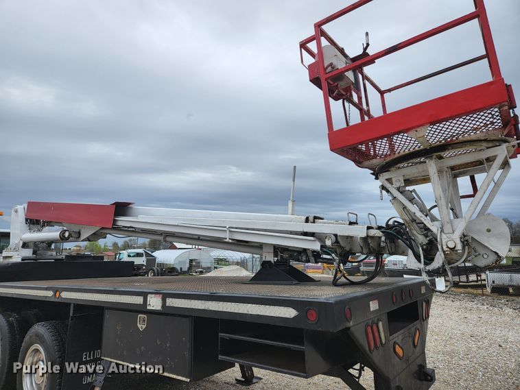 1992 GMC TopKick C7H064 bucket truck in Troy, MO | Item KE9786 sold ...