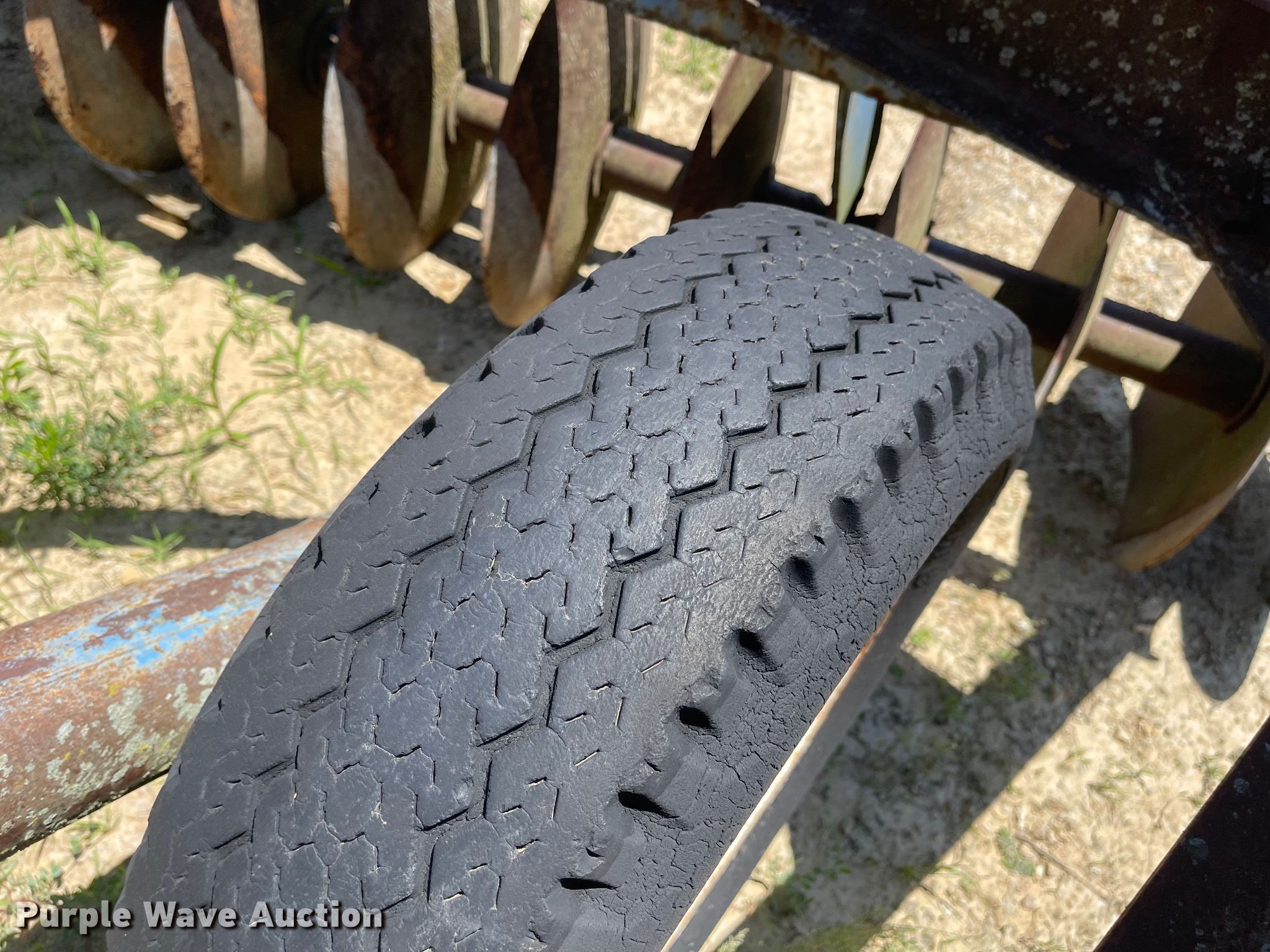 Ford 207 disk in Weston, MO | Item LF9070 sold | Purple Wave