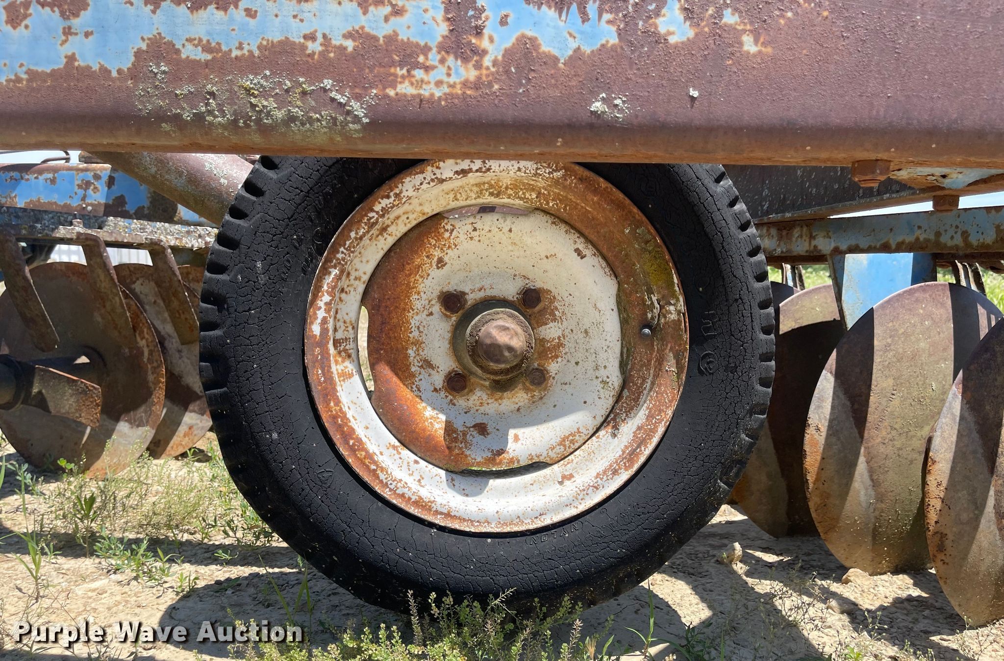 Ford 207 disk in Weston, MO | Item LF9070 sold | Purple Wave