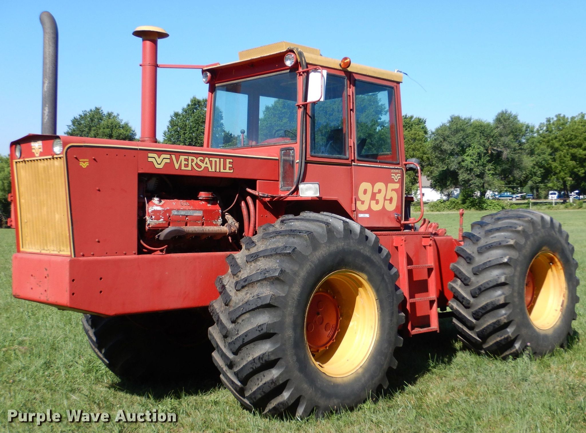 1975 Versatile 900 4WD tractor in Independence, KS | Item LP9422 sold ...