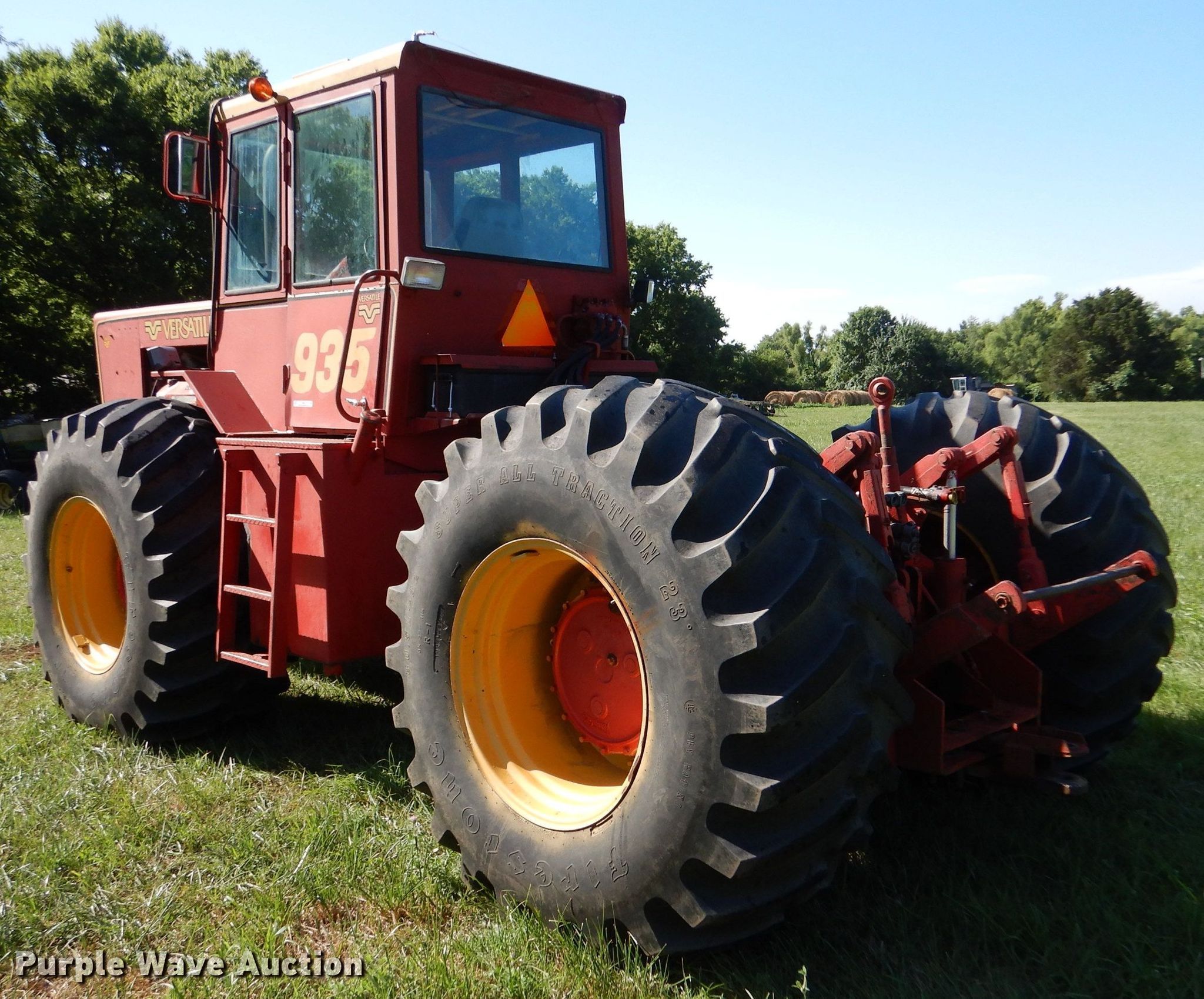 1975 Versatile 900 4WD tractor in Independence, KS | Item LP9422 sold ...