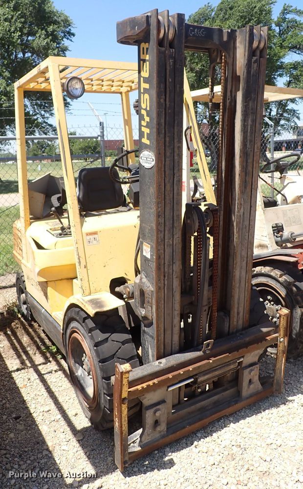 Hyster 50 forklift in Hutchinson, KS | Item LU9464 sold | Purple Wave