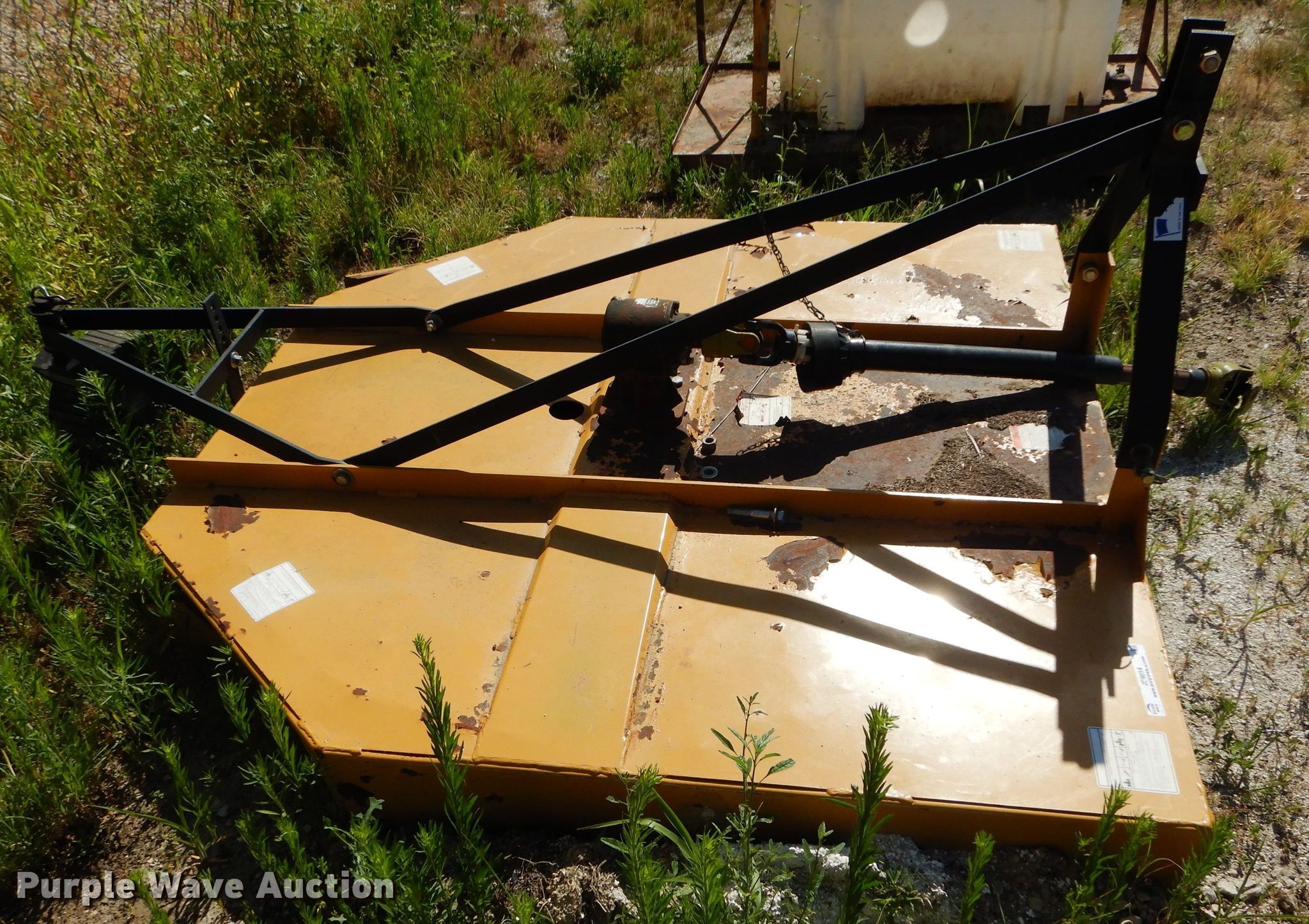 County Line rotary mower in Topeka, KS | Item JS9014 sold | Purple Wave