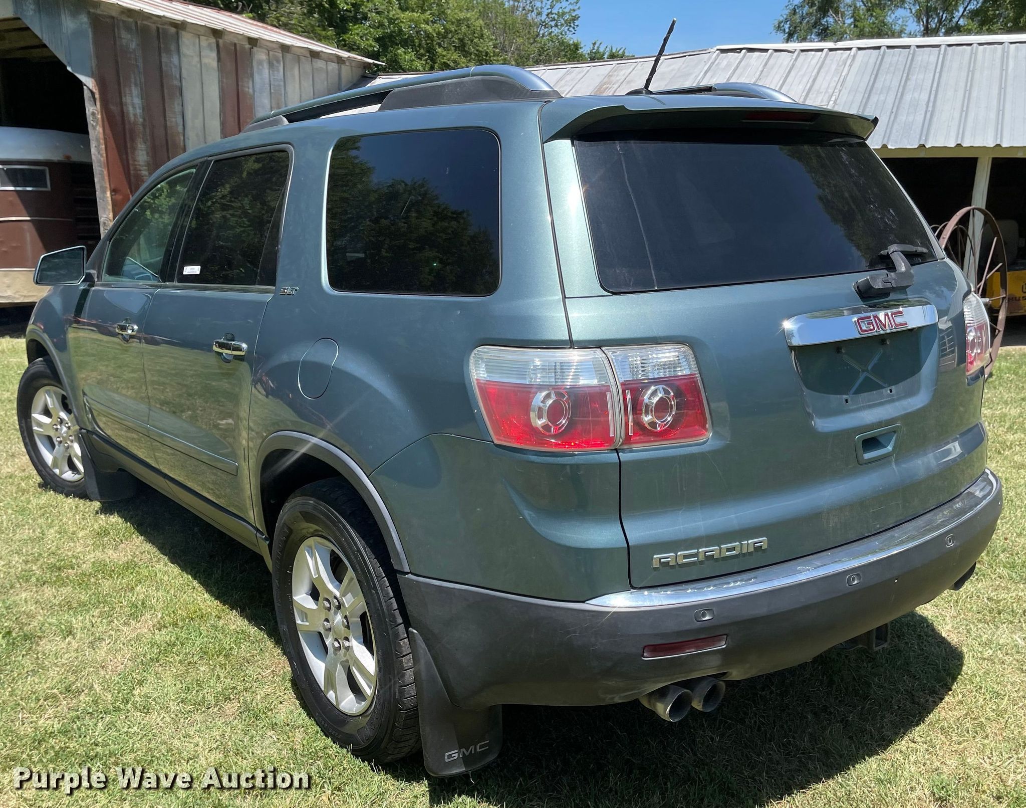 2009 GMC Acadia SUV in Chanute, KS | Item LF9173 sold | Purple Wave