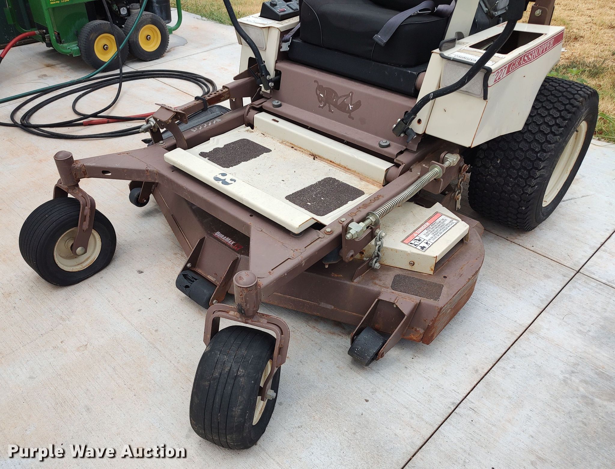 Grasshopper 227 ZTR lawn mower in Norman, OK | Item LK9014 sold ...