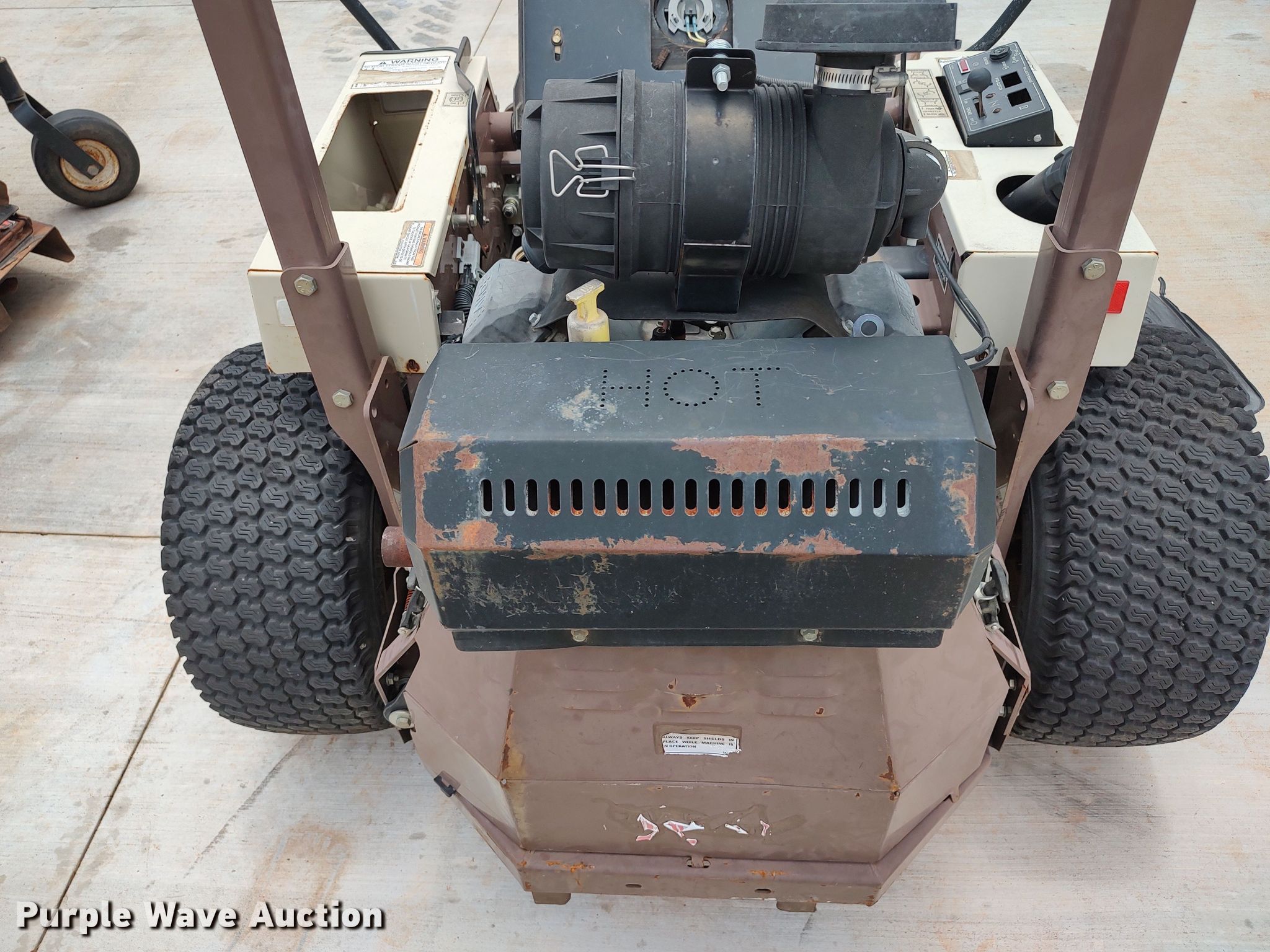 Grasshopper 227 ZTR lawn mower in Norman, OK | Item LK9014 sold ...
