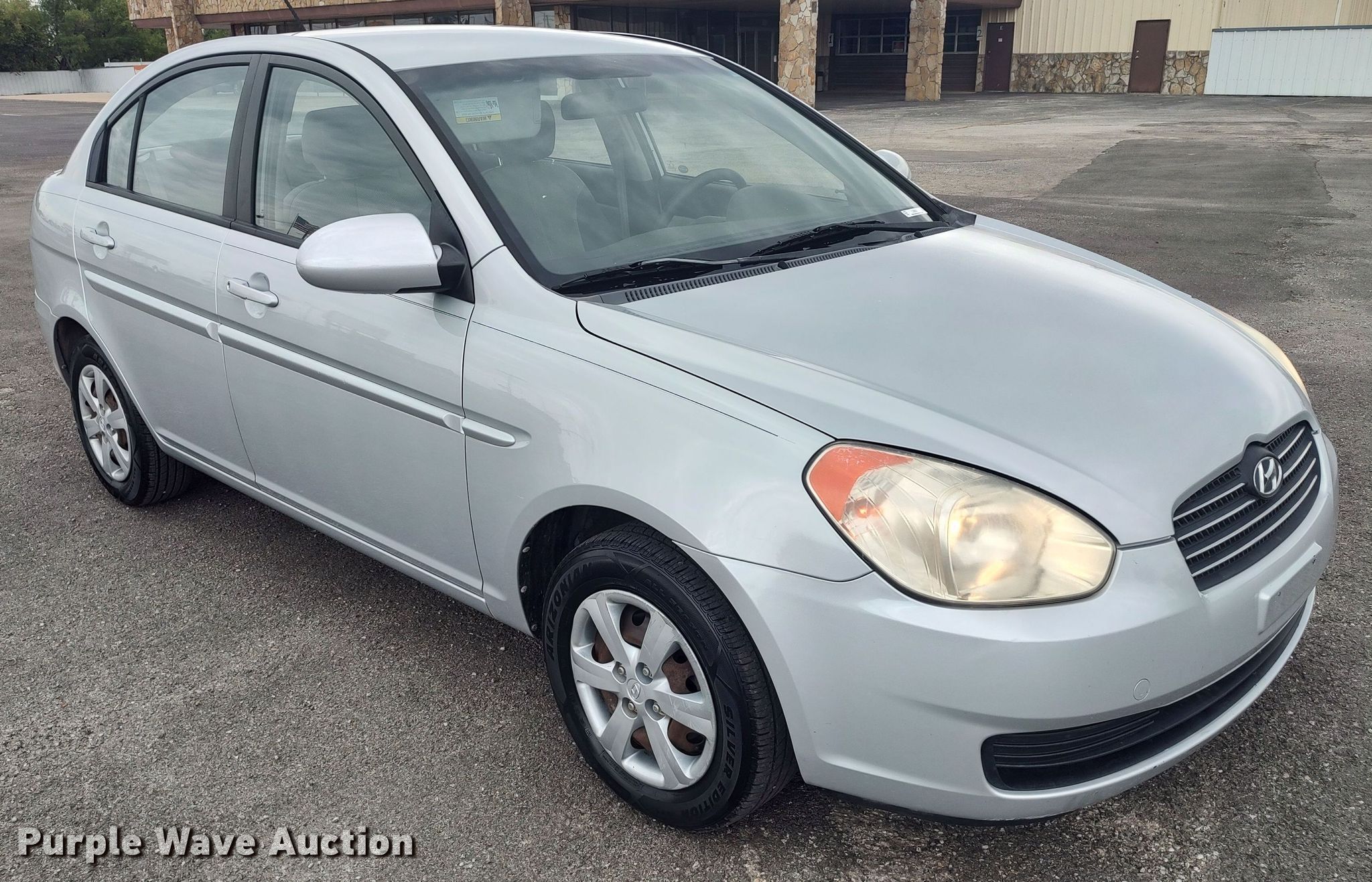 2008 Hyundai Accent in Moore, OK | Item LU9231 sold | Purple Wave