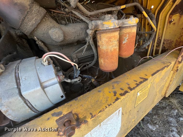 International 260A backhoe in Mound Valley, KS | Item HL9242 sold ...