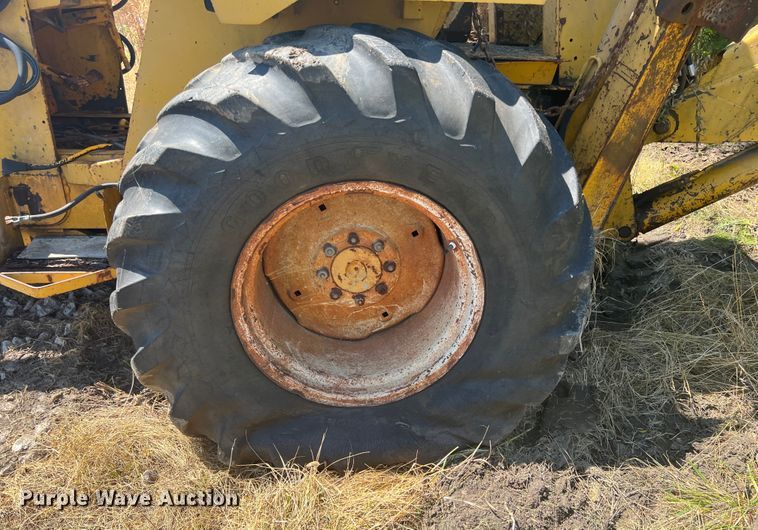 International 260A backhoe in Mound Valley, KS | Item HL9242 sold ...