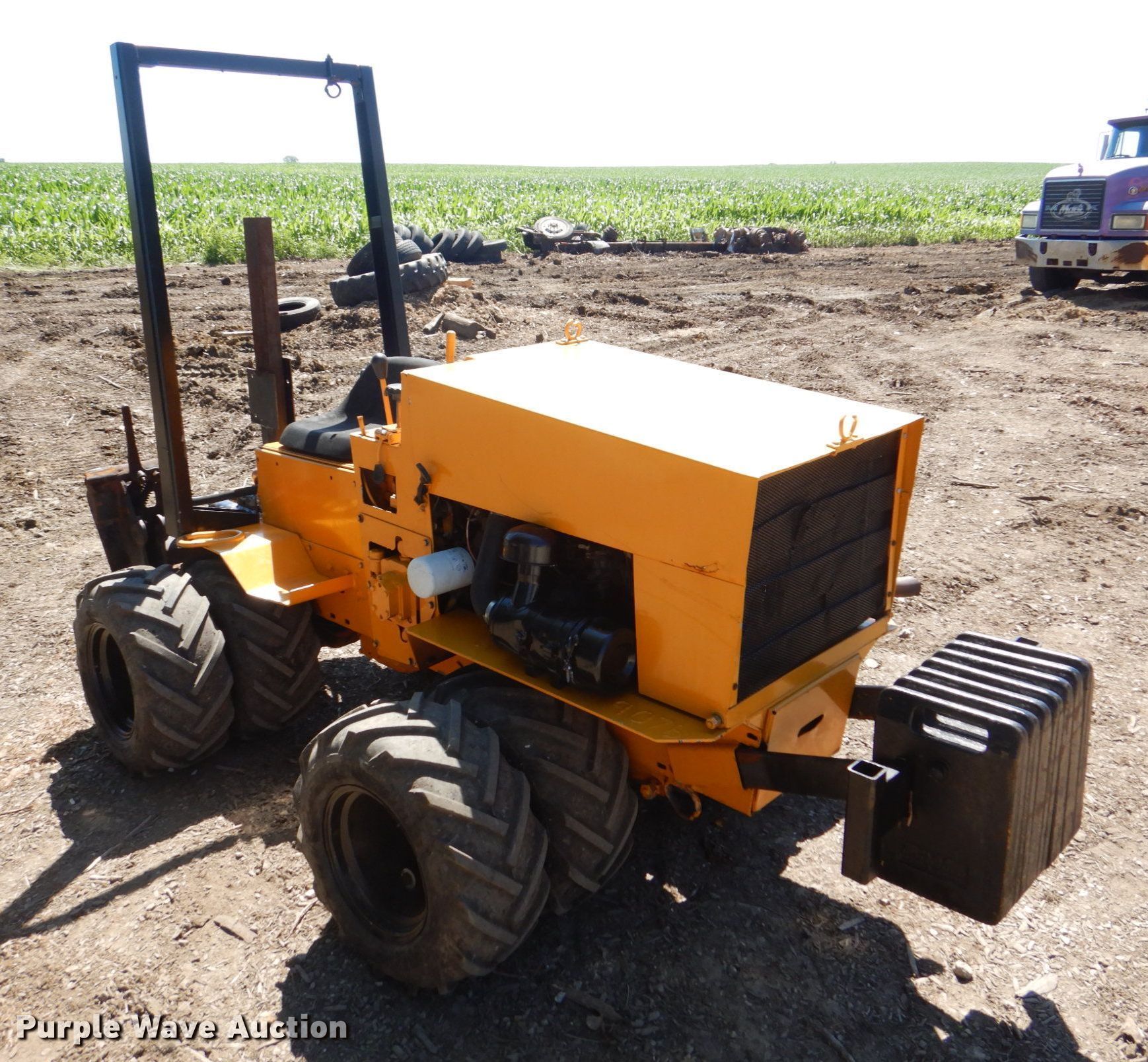 1981 Case Maxi Sneaker trencher in Ryan, IA | Item MF9137 sold | Purple ...
