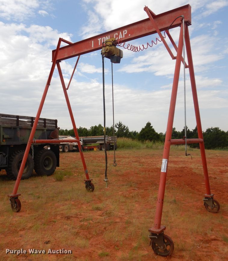 A-frame hoist in Guthrie, OK | Item DB7968 sold | Purple Wave