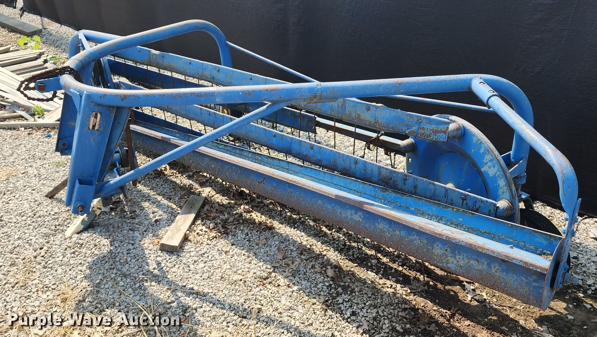 Ford 14-400 hay rake in Lee's Summit, MO | Item JB9013 sold | Purple Wave