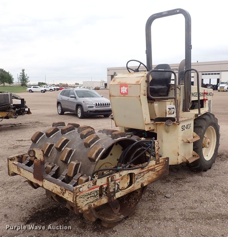 1993 Ingersoll Rand SD-40F single drum vibratory roller in Wichita, KS ...