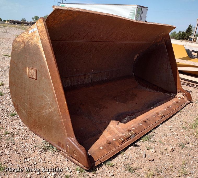 (2) loader buckets in Edmond, OK | Item LU9246 sold | Purple Wave