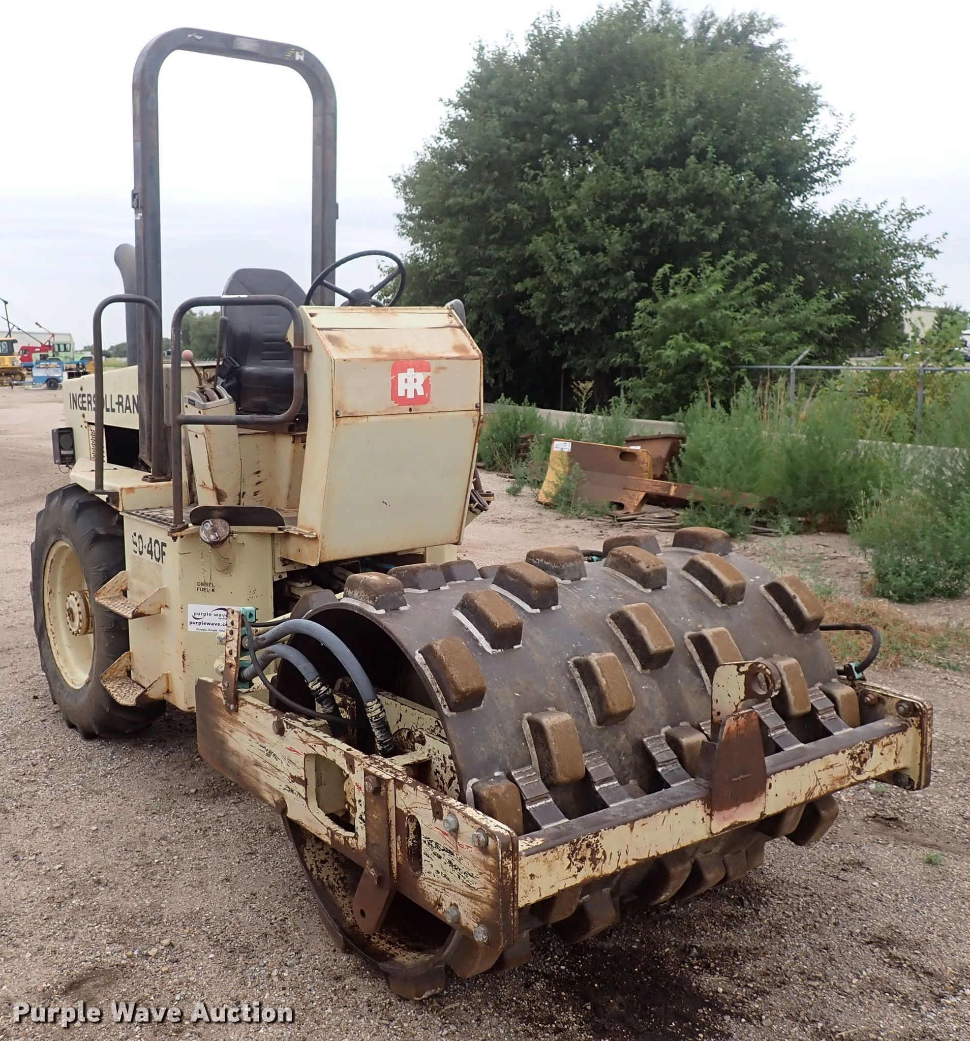 1993 Ingersoll Rand SD-40F single drum vibratory roller in Wichita, KS ...