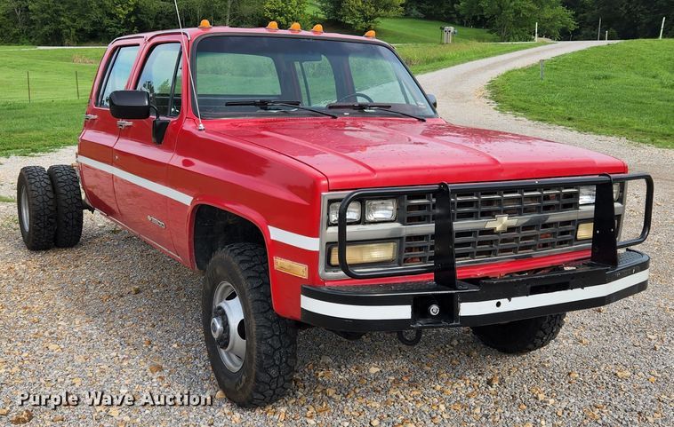 1990 Chevrolet Cheyenne 3500 Crew Cab pickup truck cab and chassis in ...
