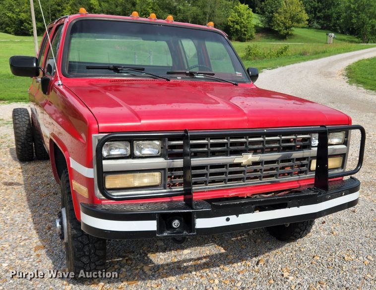 1990 Chevrolet Cheyenne 3500 Crew Cab pickup truck cab and chassis in ...