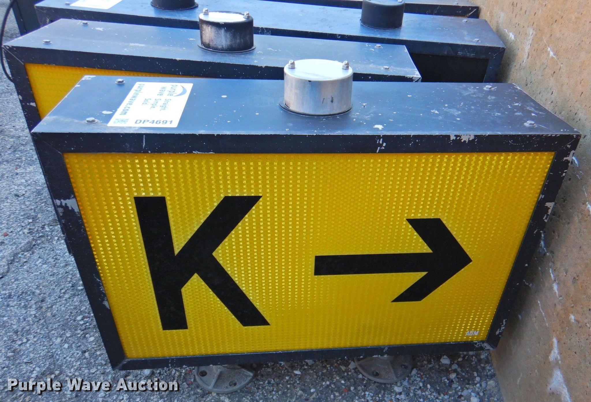 (2) ADB Safegate runway signs in Gardner, KS | Item DP4691 sold ...