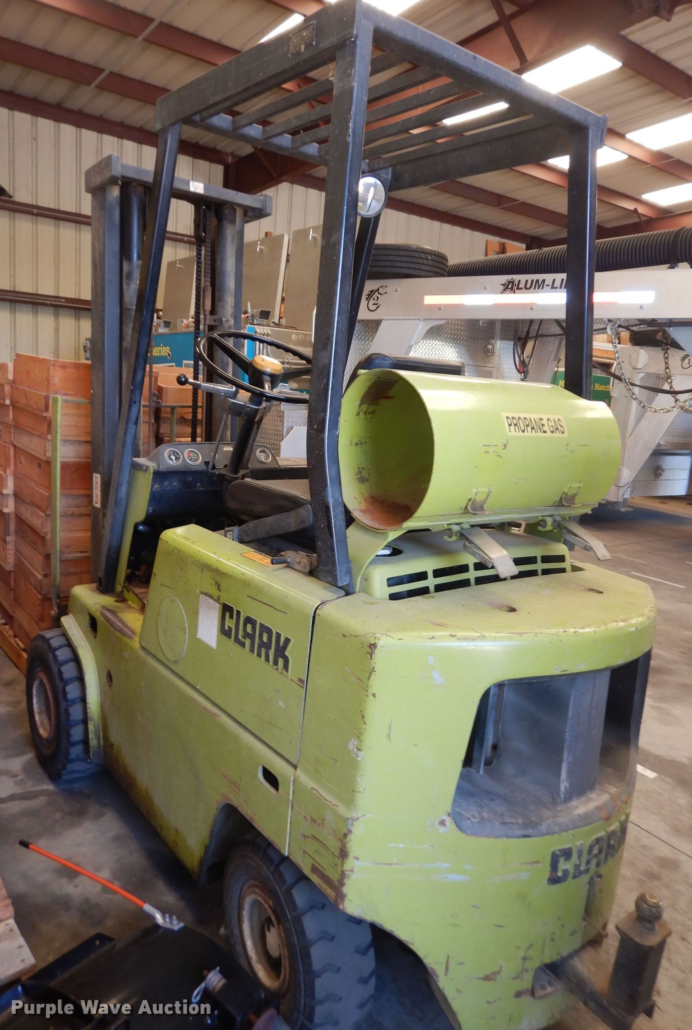 Clark C500-Y30 forklift in Junction City, KS | Item KS9837 sold ...