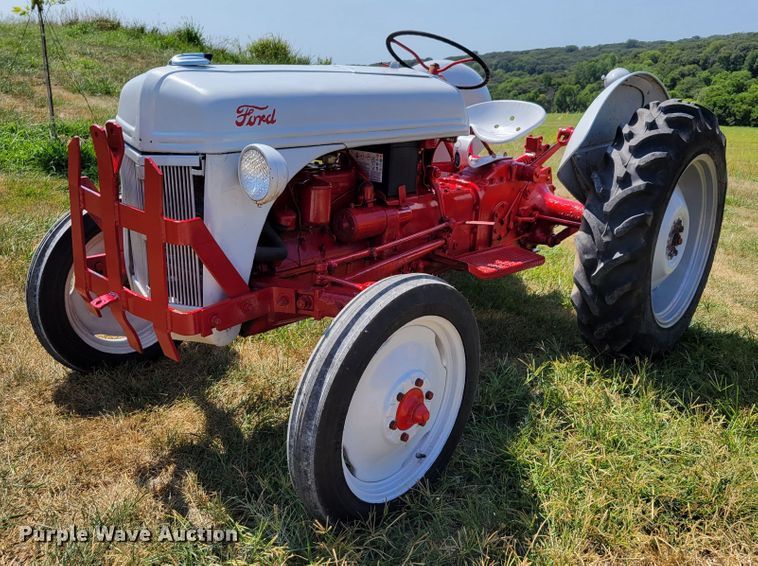 1947 Ford 8N tractor in Woodbine, IA | Item DM2449 sold | Purple Wave