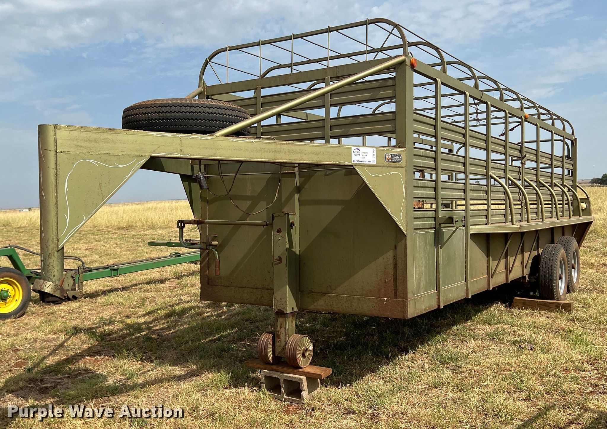 WW livestock trailer in Sayre, OK | Item DS8440 sold | Purple Wave