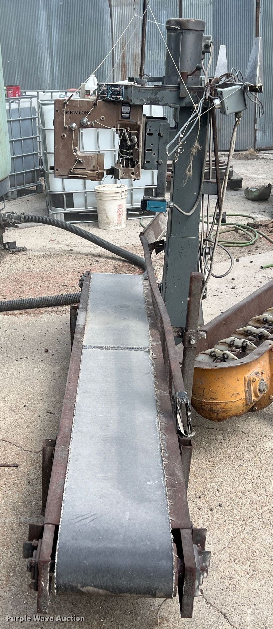 Newlong DS-8A bag sewing machine in Caney, KS | Item JX9379 sold ...