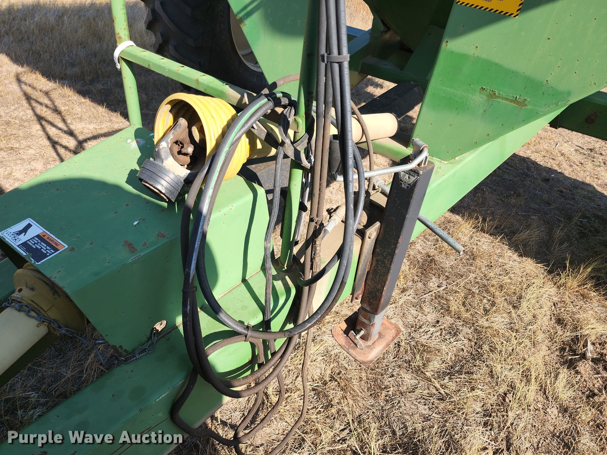 Ficklin CA9600 grain cart in Collyer, KS | Item KC9461 sold | Purple Wave