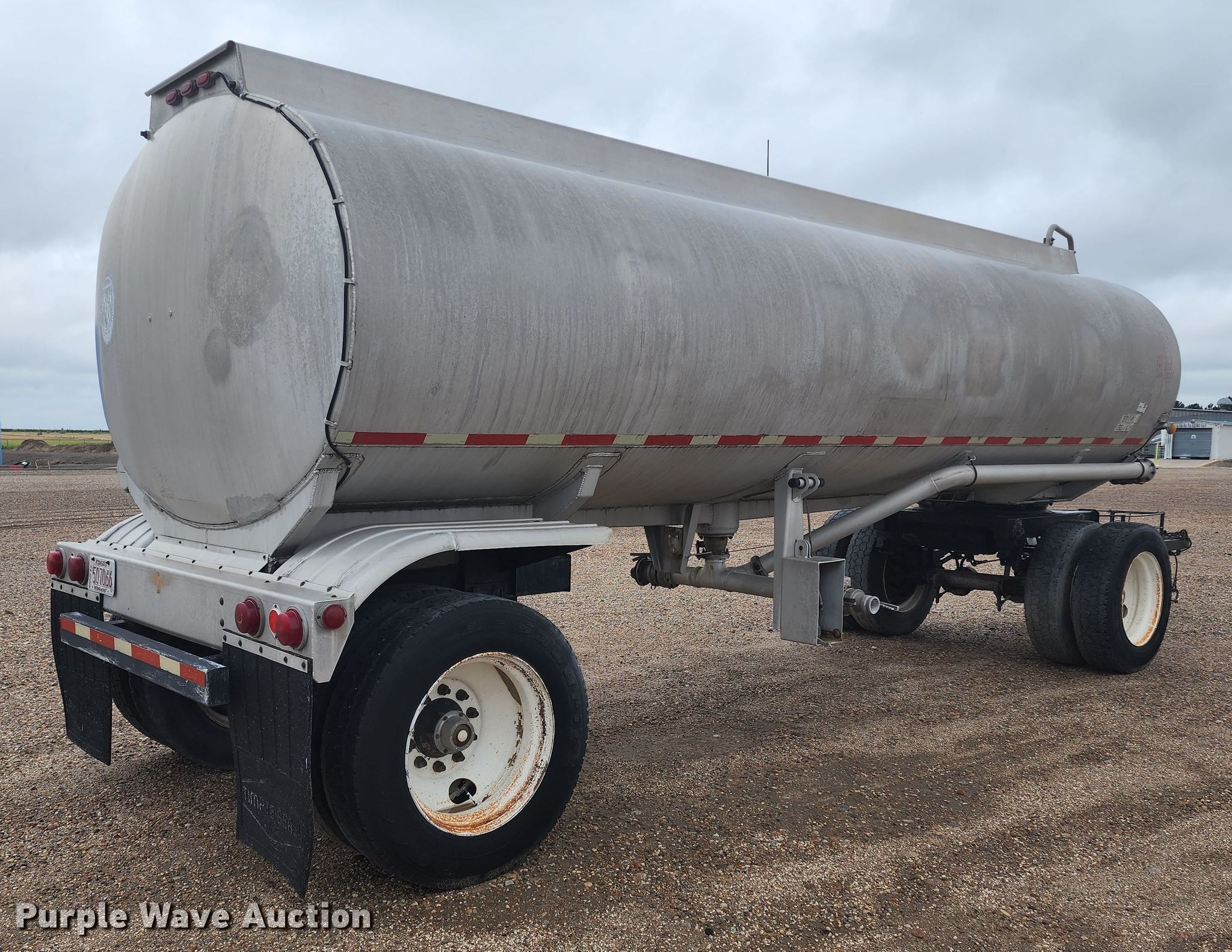 1983 Timpte Beall 121-C tank trailer in Quinter, KS | Item KC9450 sold ...
