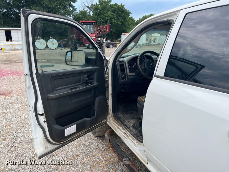 2011 Dodge Ram 2500 Crew Cab pickup truck in Hepler, KS | Item JX9391 ...