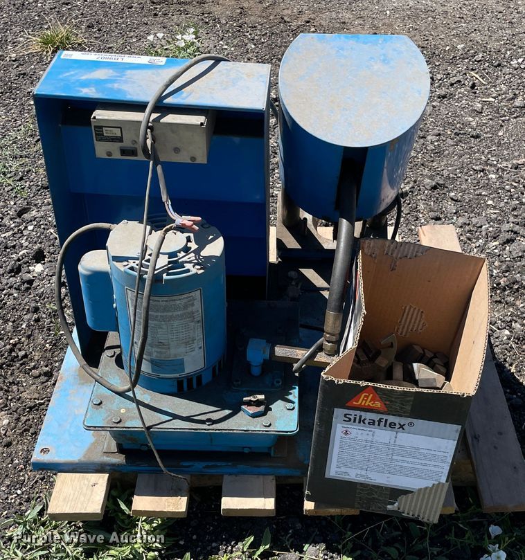 Dayco NP60 hose crimper in Stockton, KS | Item LB9807 sold | Purple Wave