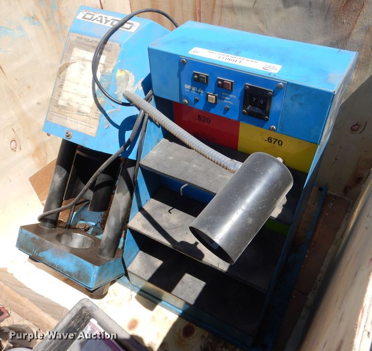 Dayco NP60 hose crimper in Stockton, KS | Item LB9811 sold | Purple Wave