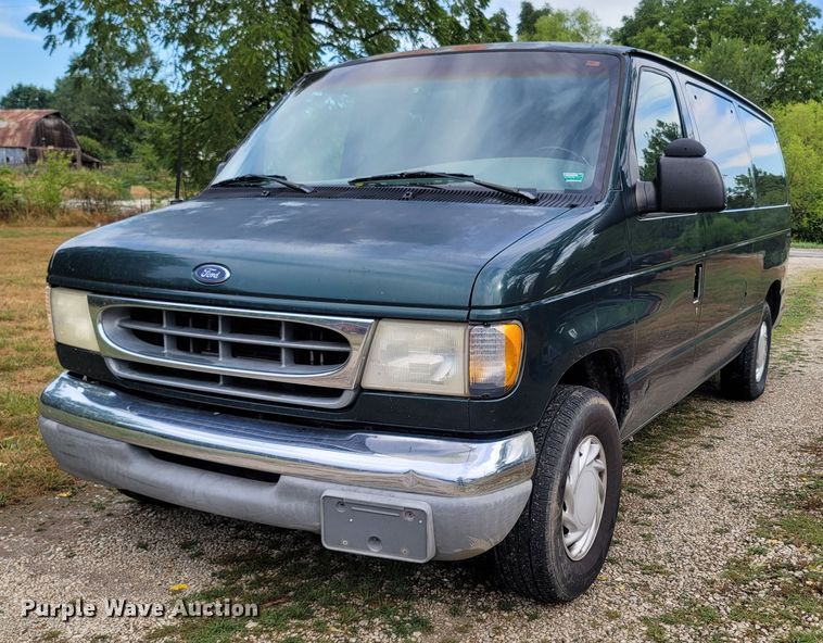 2001 Ford Econoline E150 van in Bolivar, MO | Item LM9604 sold | Purple ...