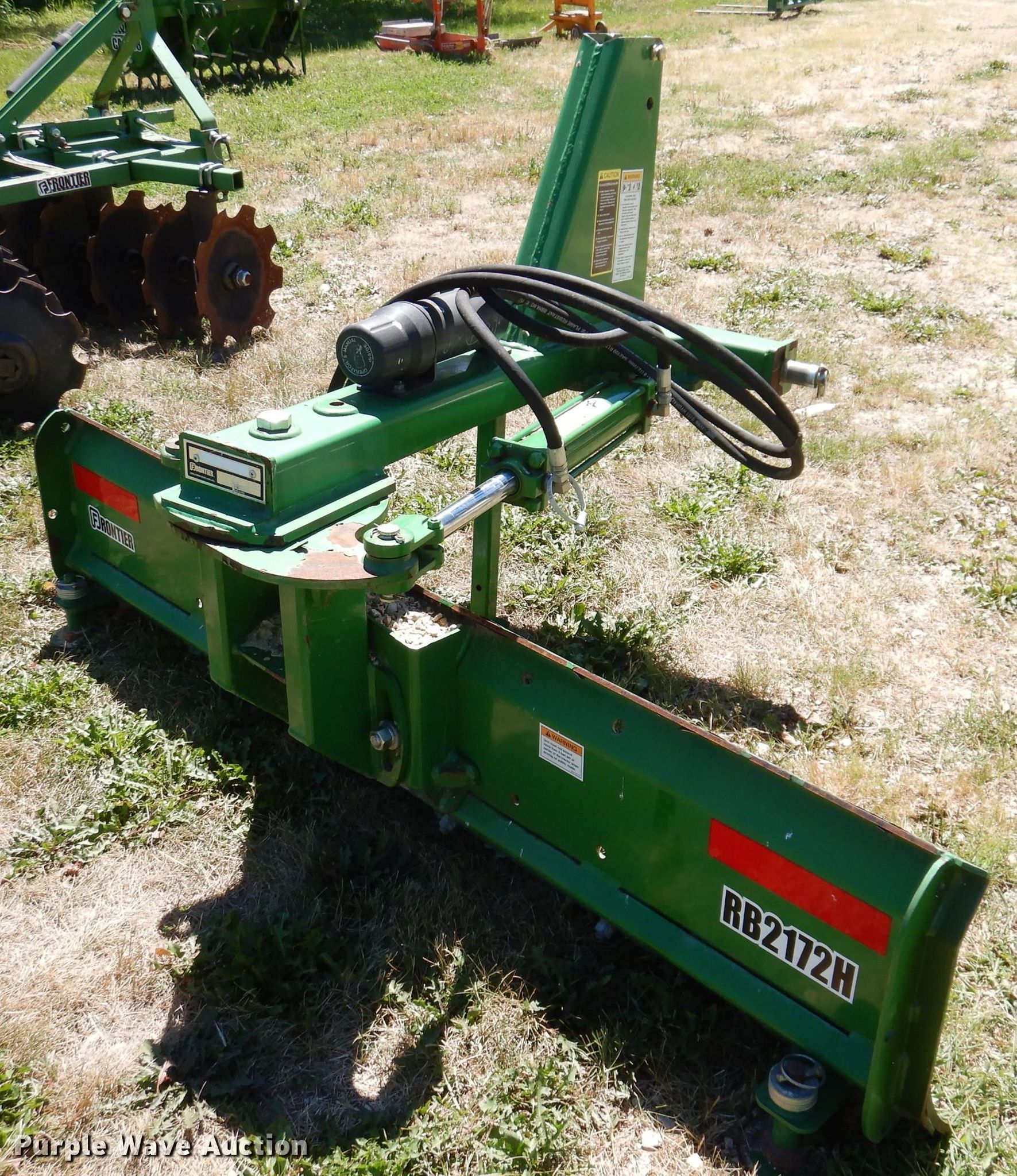 Frontier RB2172H blade in Allison, IA | Item KP9480 sold | Purple Wave