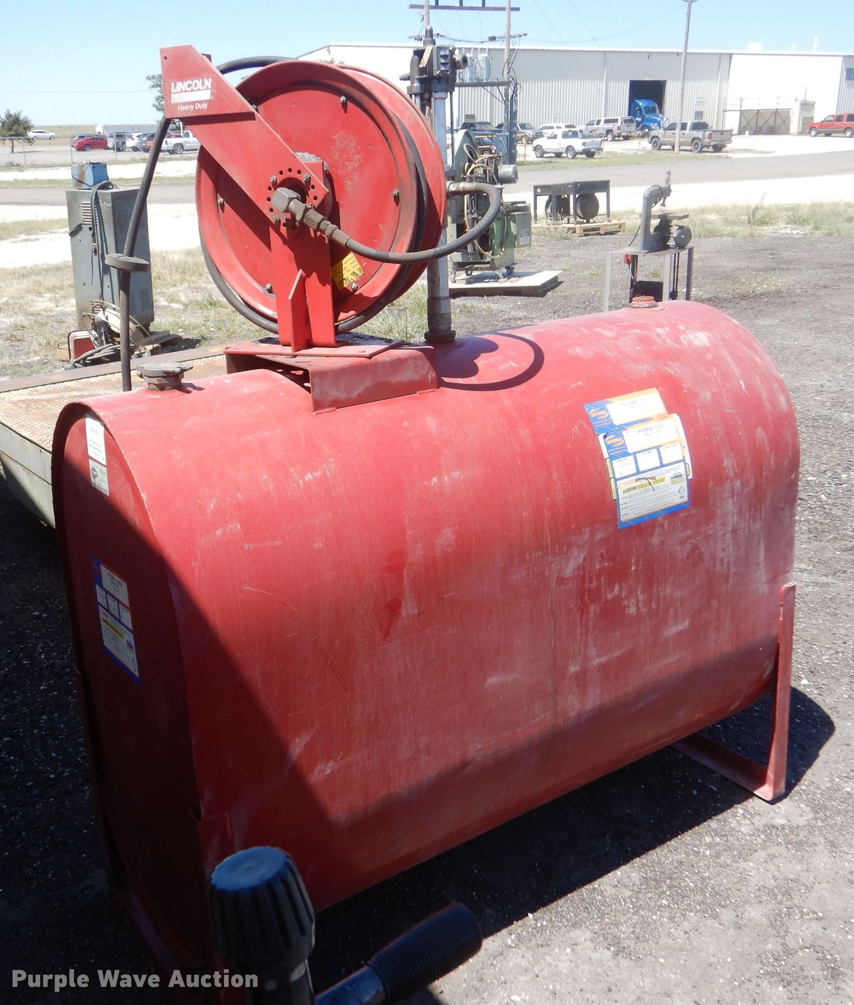 Buffalo Tank Company hydraulic oil tank in Stockton, KS | Item LB9813 ...