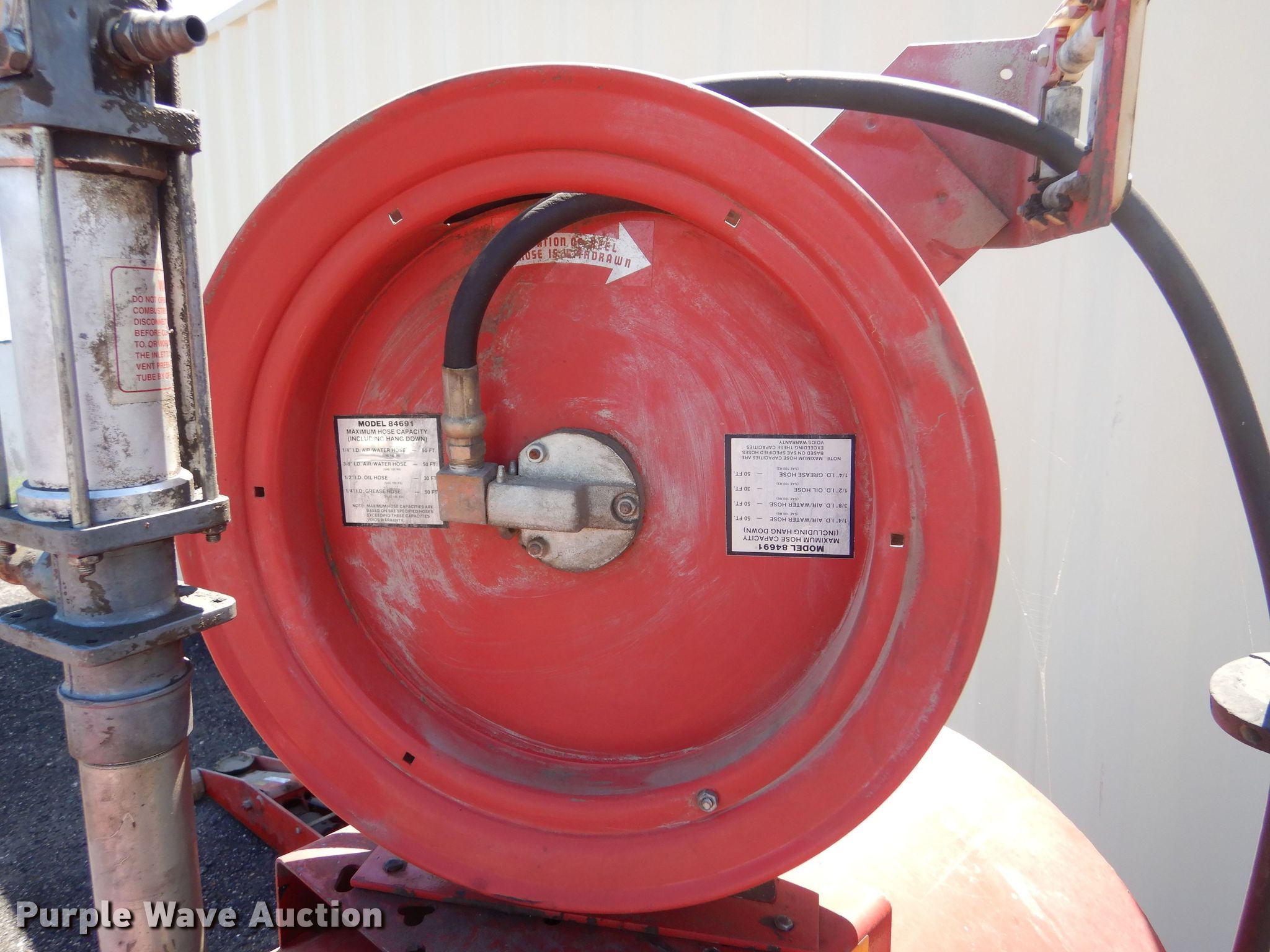 Buffalo Tank Company hydraulic oil tank in Stockton, KS | Item LB9813 ...