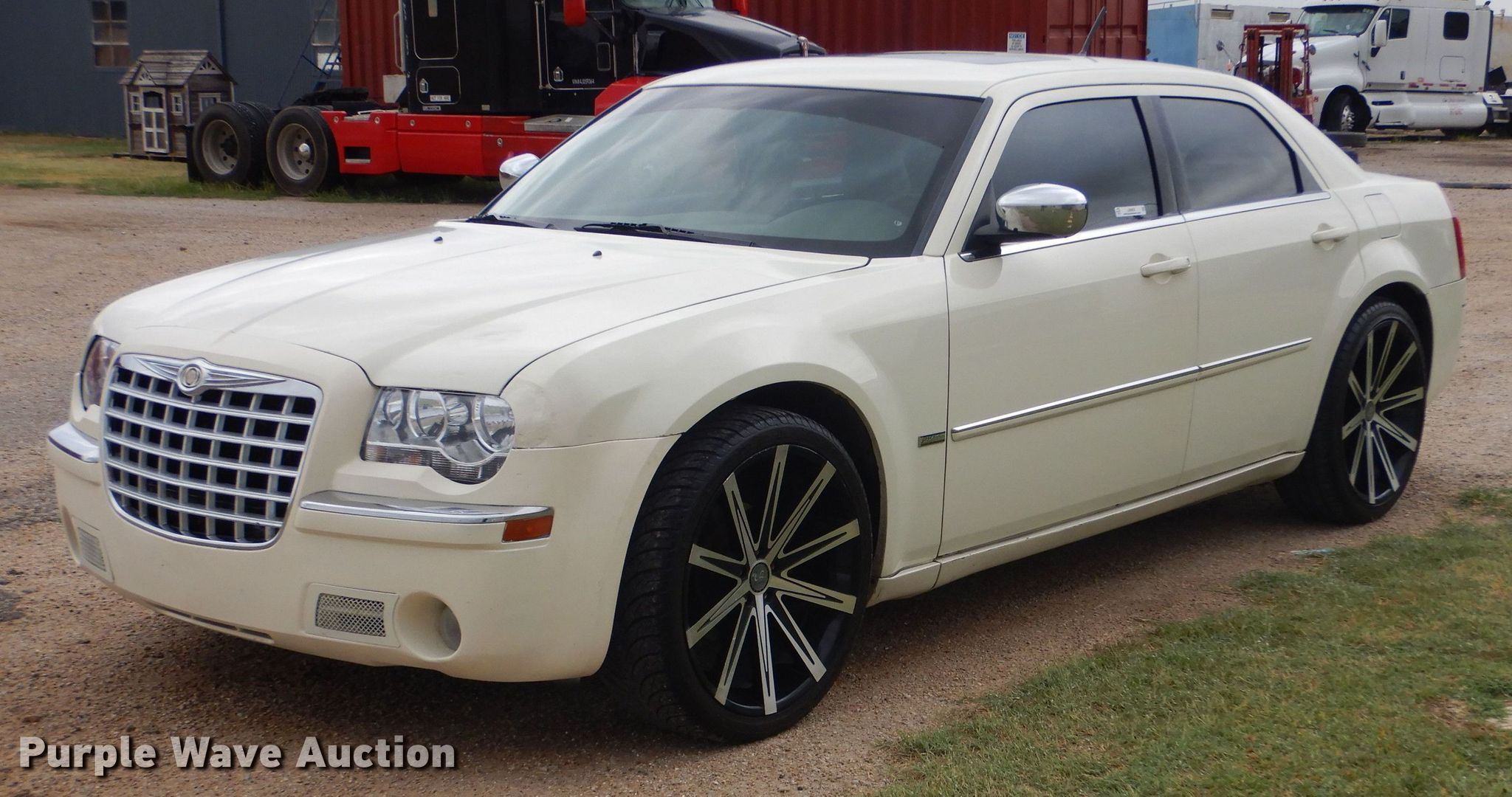 2008 Chrysler 300 in Russell, KS | Item LB9853 sold | Purple Wave