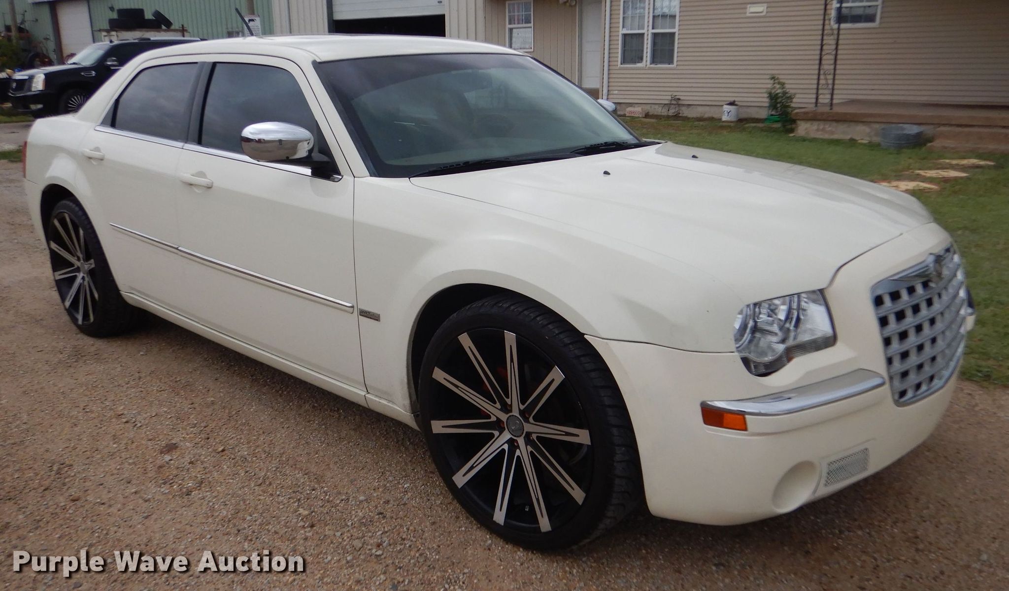 2008 Chrysler 300 in Russell, KS | Item LB9853 sold | Purple Wave