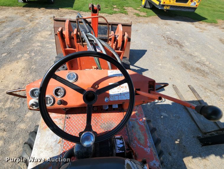 Willmar Wrangler wheel loader in Vanduser, MO | Item MK9176 sold ...