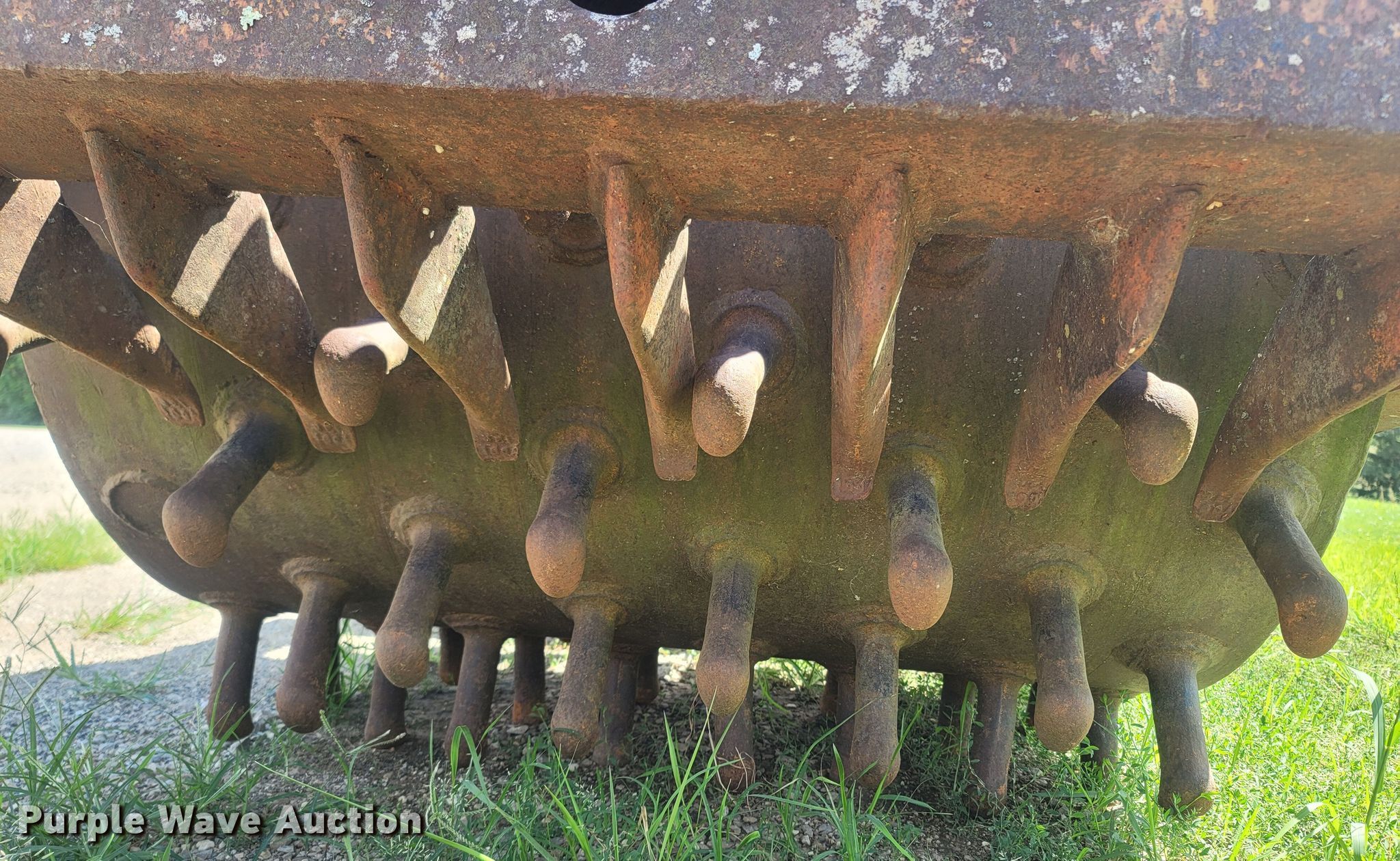 Tampo sheepsfoot roller in Lebanon, MO | Item LM9656 sold | Purple Wave