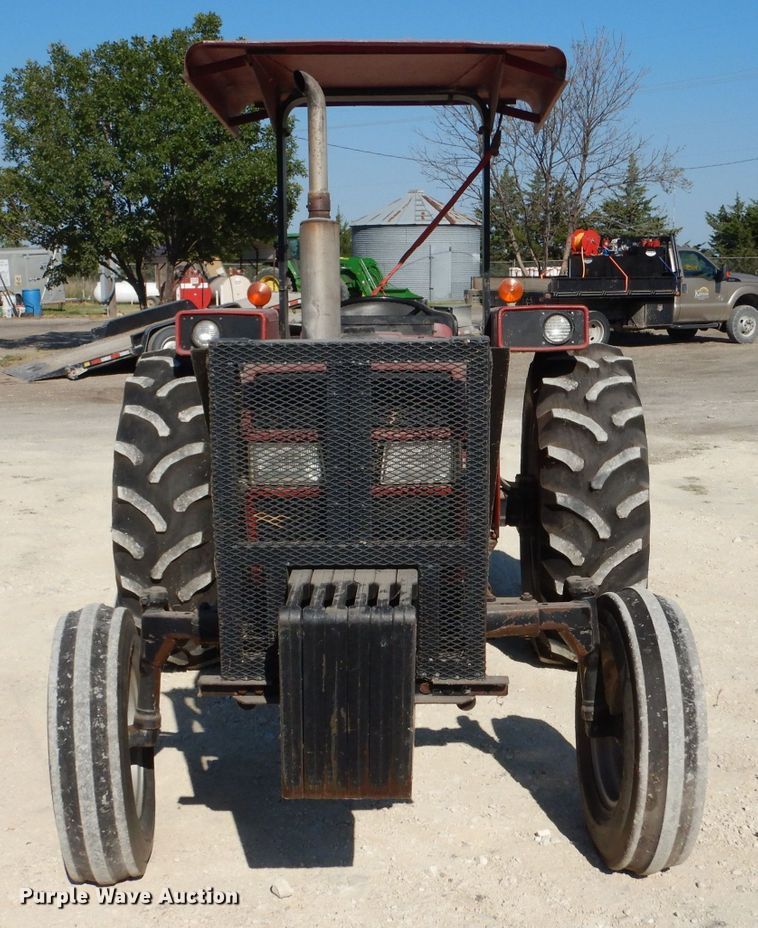 1991 Case IH 595 tractor in Glen Elder, KS | Item LB9866 sold | Purple Wave