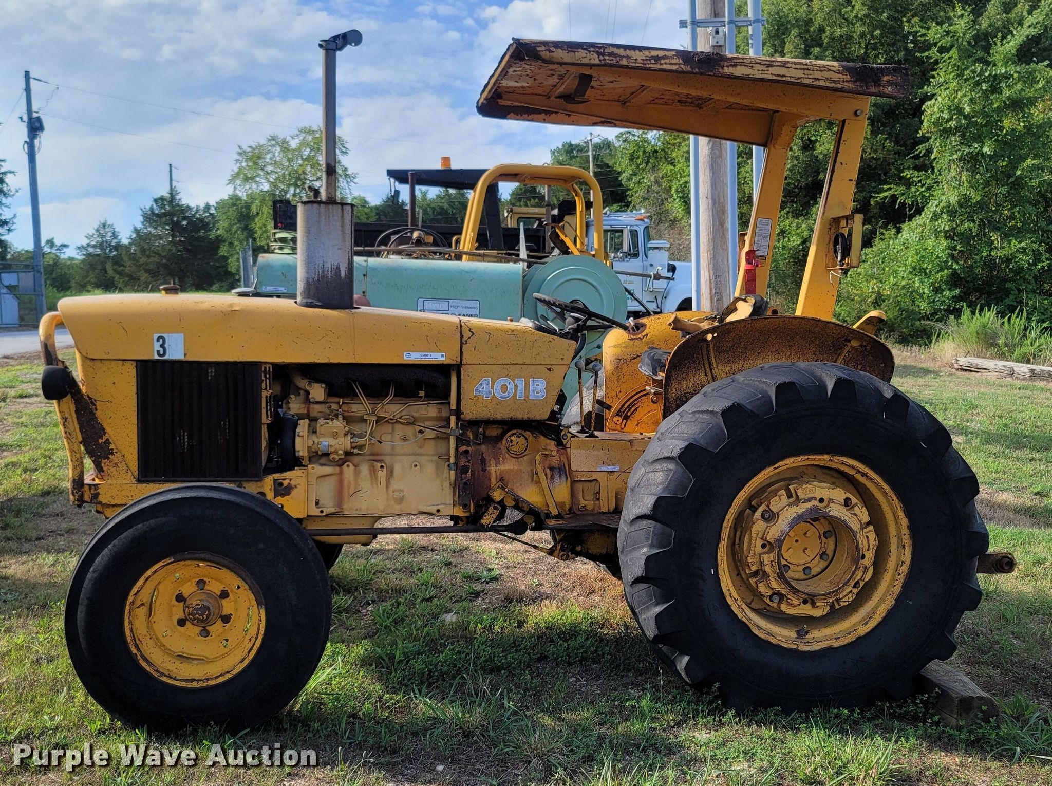 John Deere 401B tractor in Holiday Island, AR | Item LM9618 sold ...