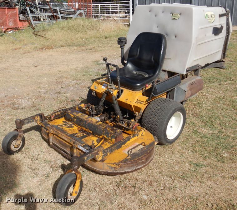 Walker ZTR lawn mower in Wellington, KS | Item JA9786 sold | Purple Wave