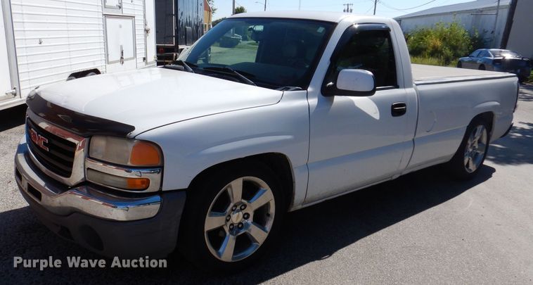 2005 GMC Sierra 1500 pickup truck in Collins, IA | Item KP9350 sold ...