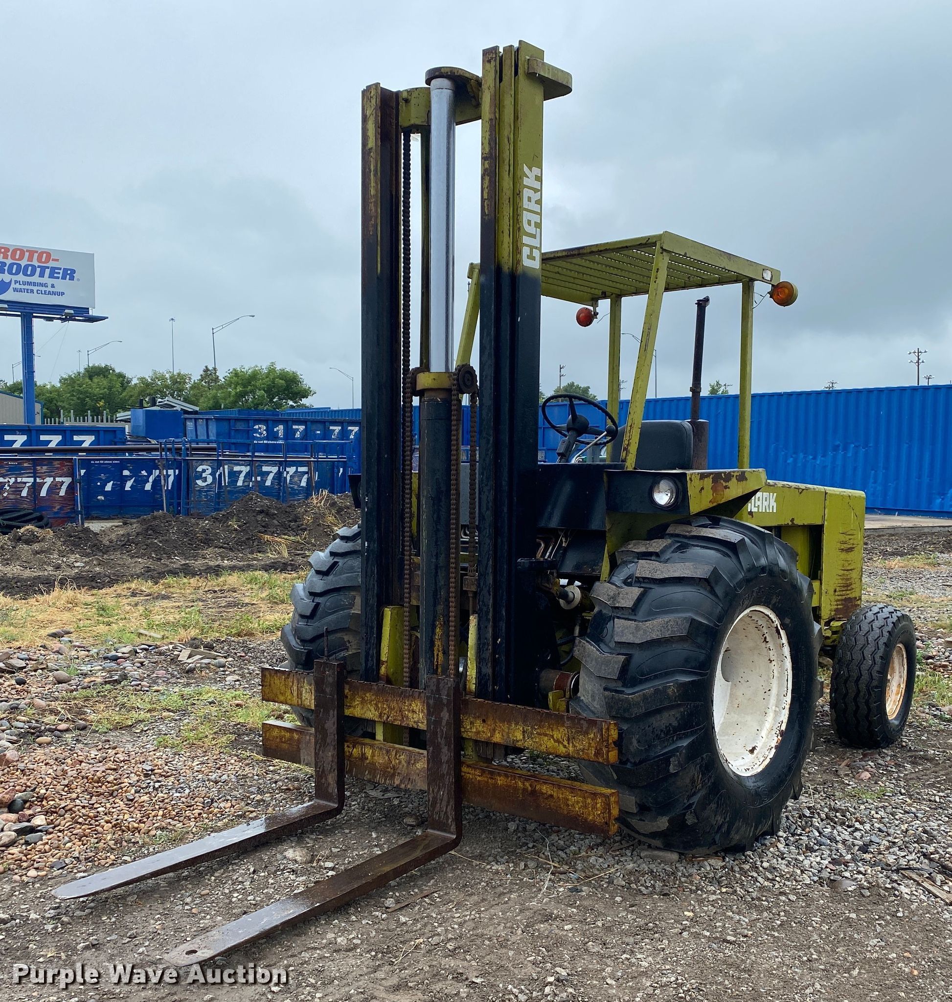 Clark 60D forklift in Tulsa, OK | Item DK6401 sold | Purple Wave