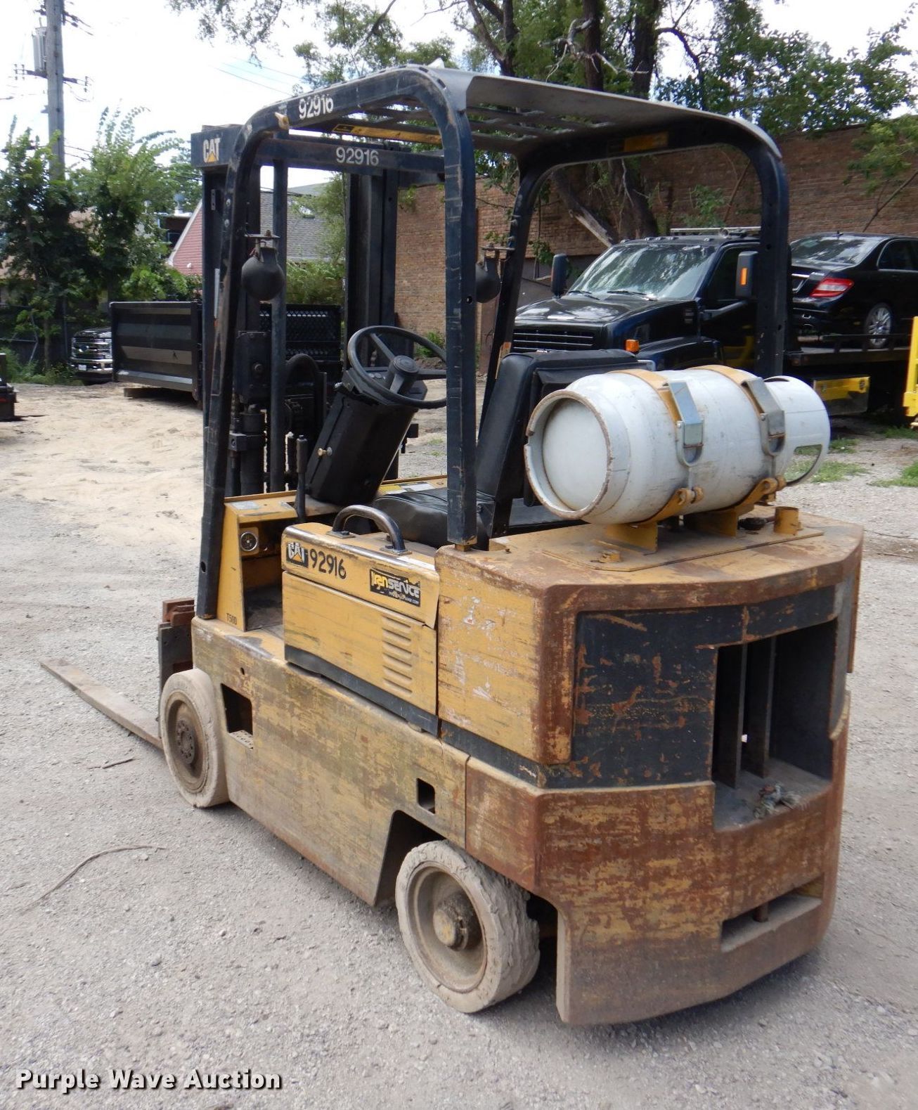 Caterpillar T50D forklift in Chicago, IL | Item KF9607 sold | Purple Wave