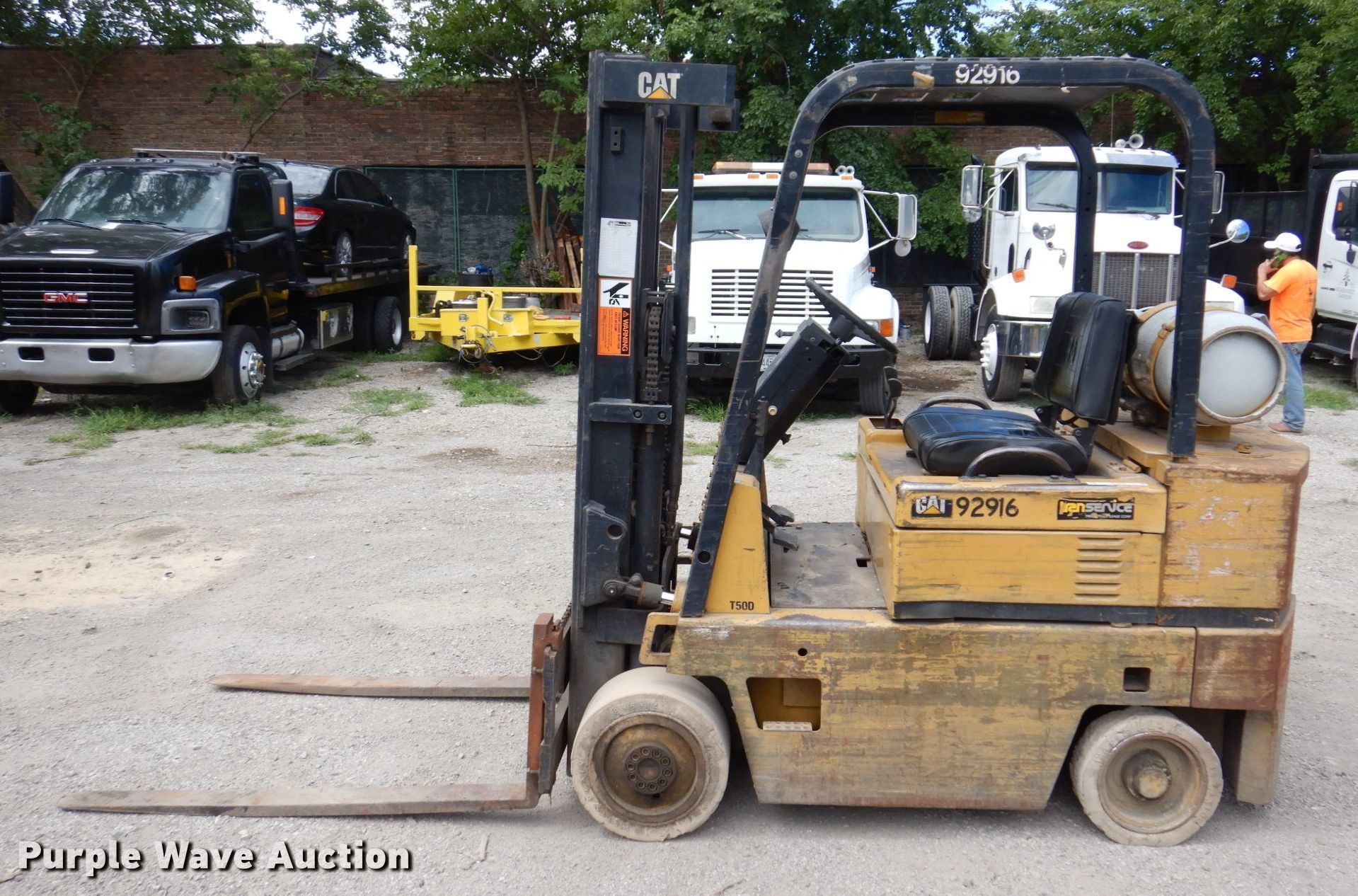 Caterpillar T50D forklift in Chicago, IL | Item KF9607 sold | Purple Wave
