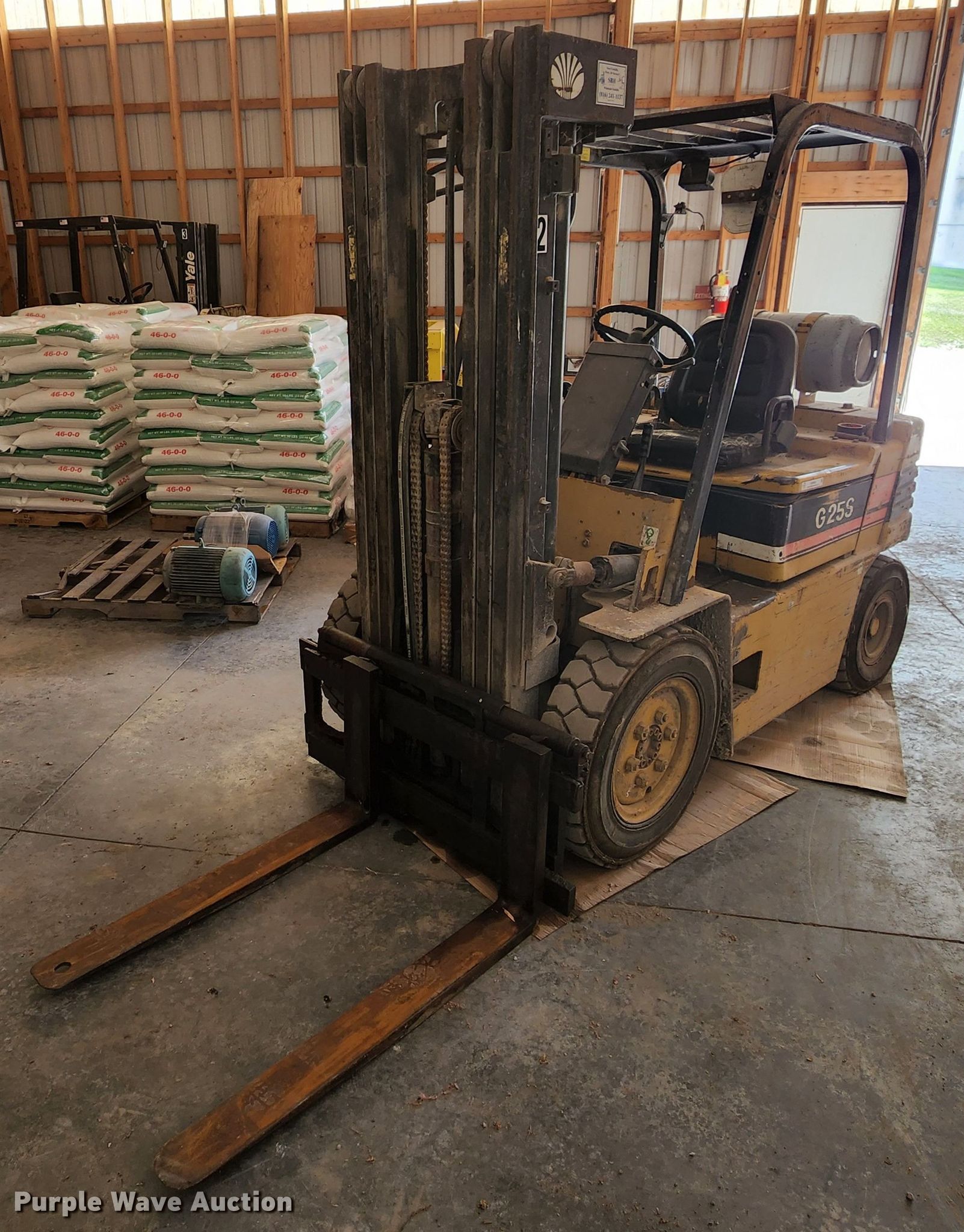Daewoo G25S forklift in Higginsville, MO | Item KH9324 sold | Purple Wave