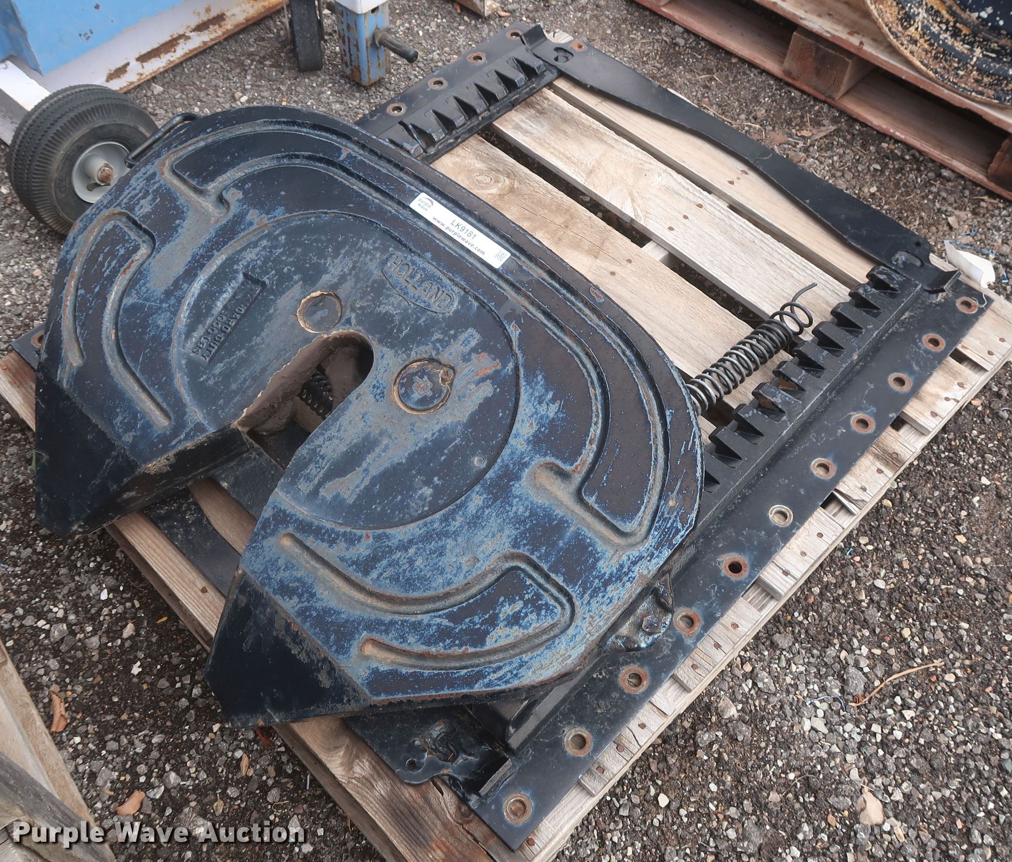 Holland fifth wheel plate assembly in Moore, OK | Item LK9181 sold ...