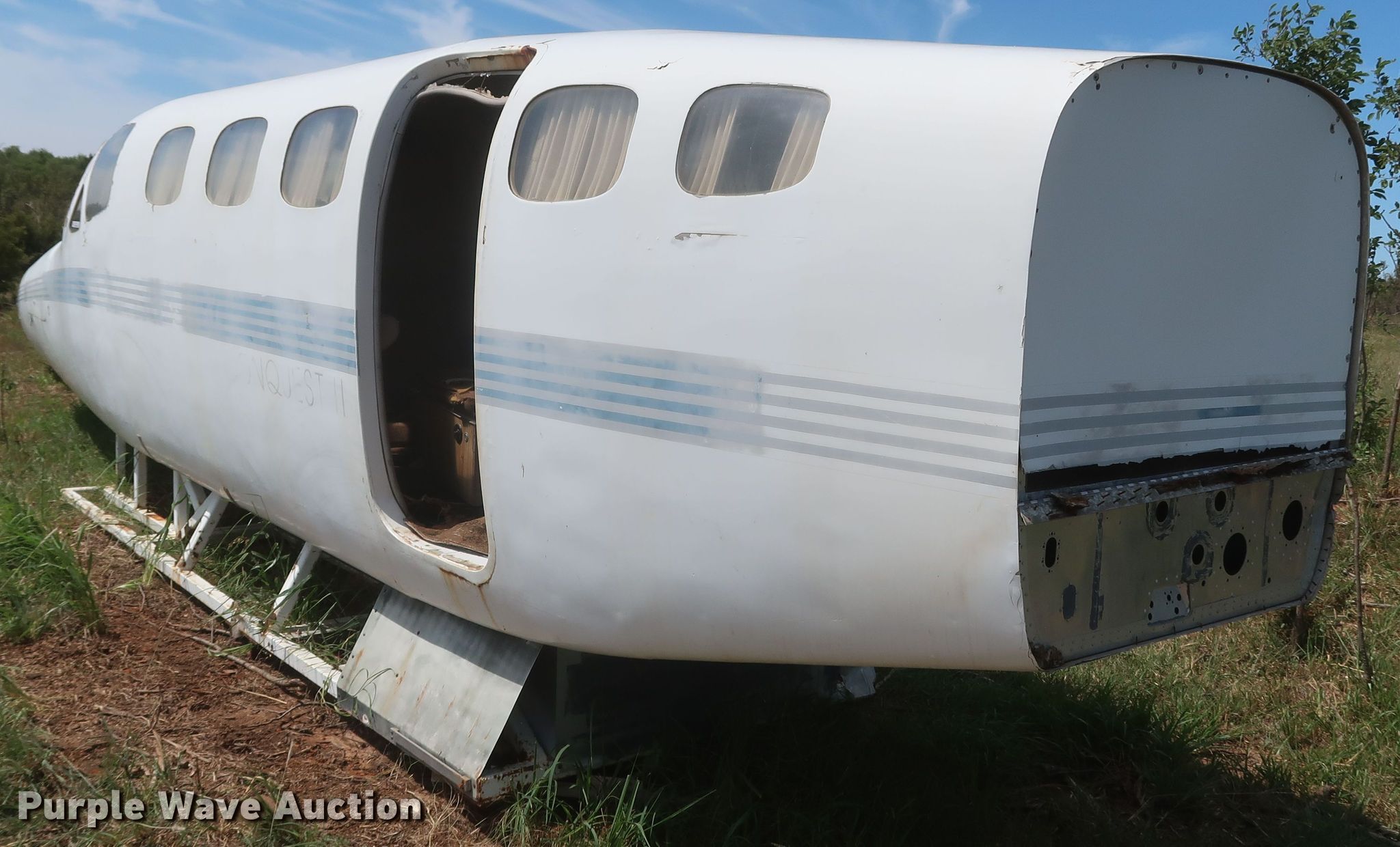 Cessna 441 Conquest II airplane cabin in Yukon, OK | Item LP9023 sold ...